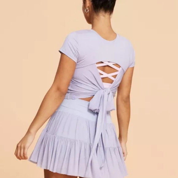 Blogilates | Tops | New Blogilates Womens Reversible Bow Back Top ...